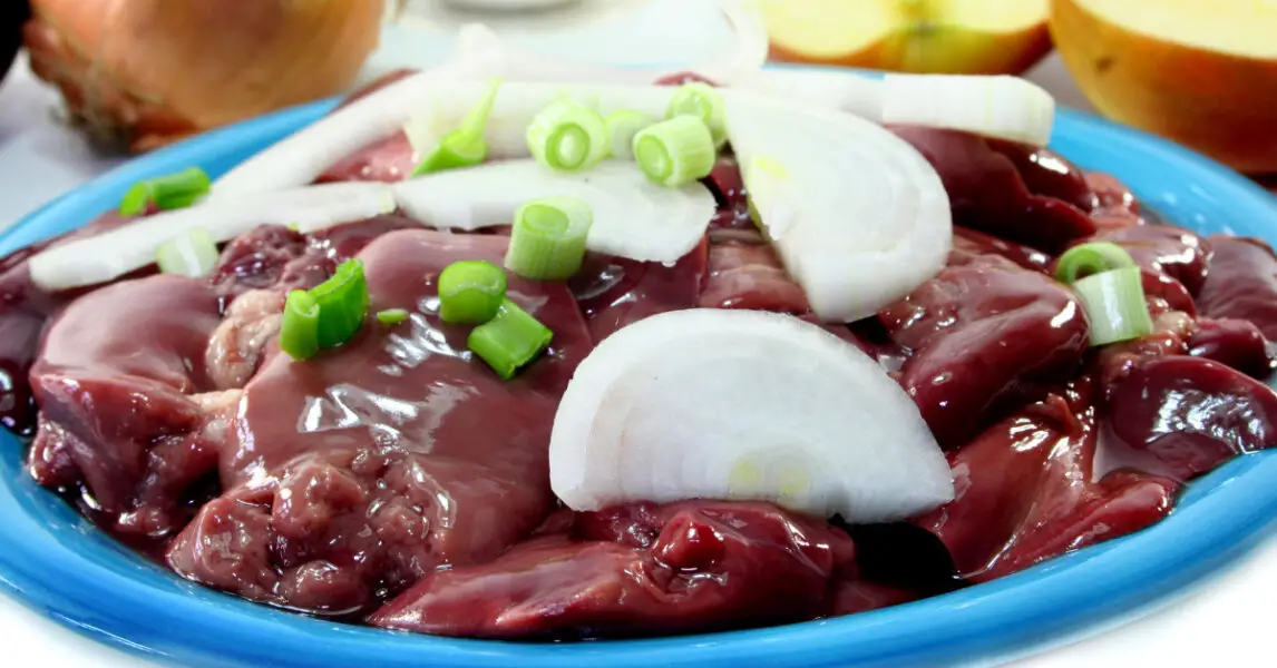 Truco para cocinar hígado: quitar el olor fuerte y dejarlo bien tierno ...