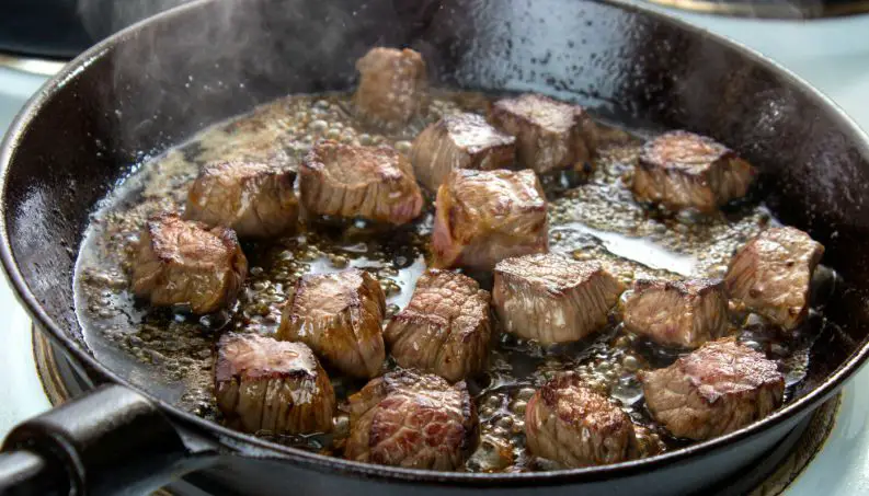 Existe un truco maravilloso para freír cualquier alimento sin ensuciar ...