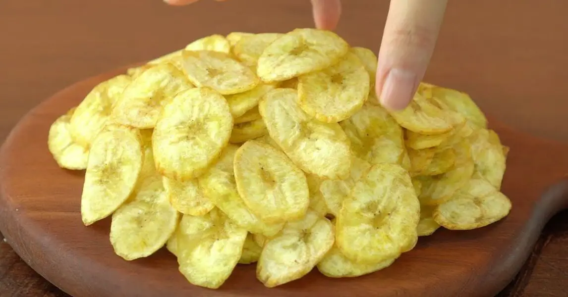 Cómo hacer chips de banana o plátano caseros | Raza Folklorica!